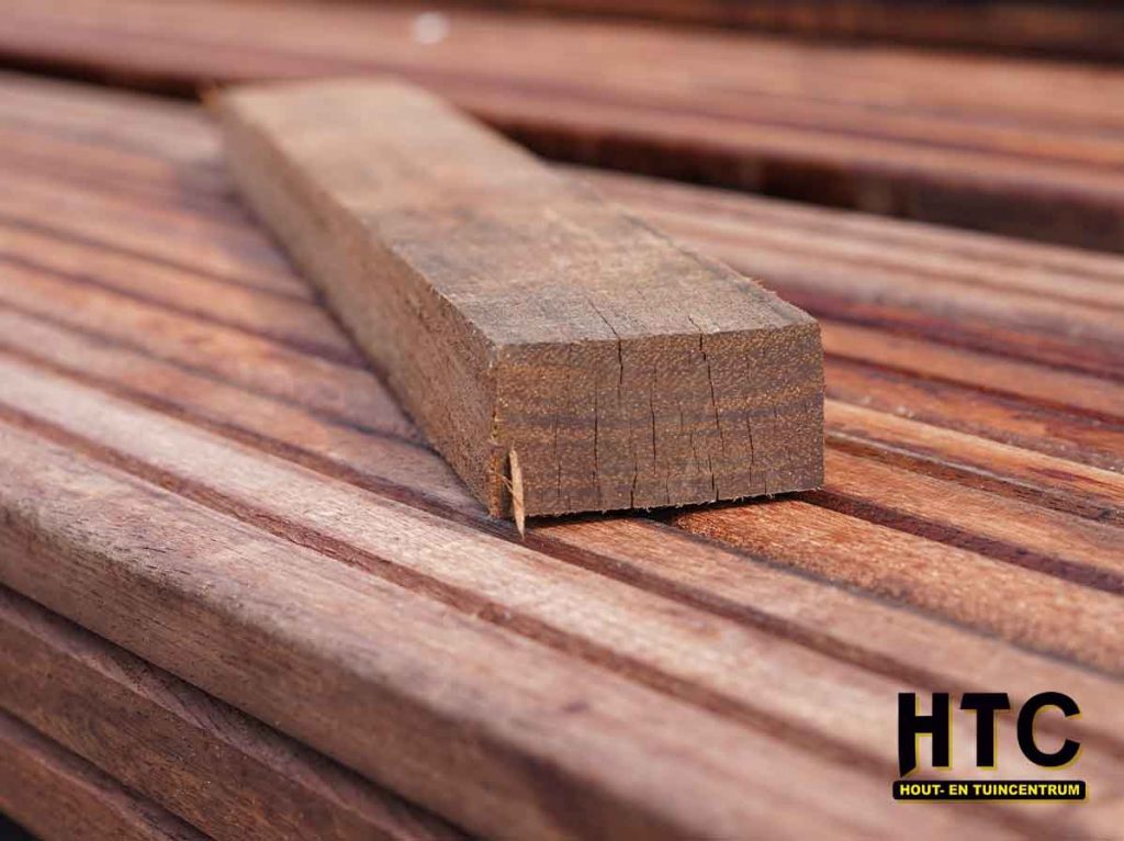 Hardhouten Piketpalen Archieven - HTC Tuinhout